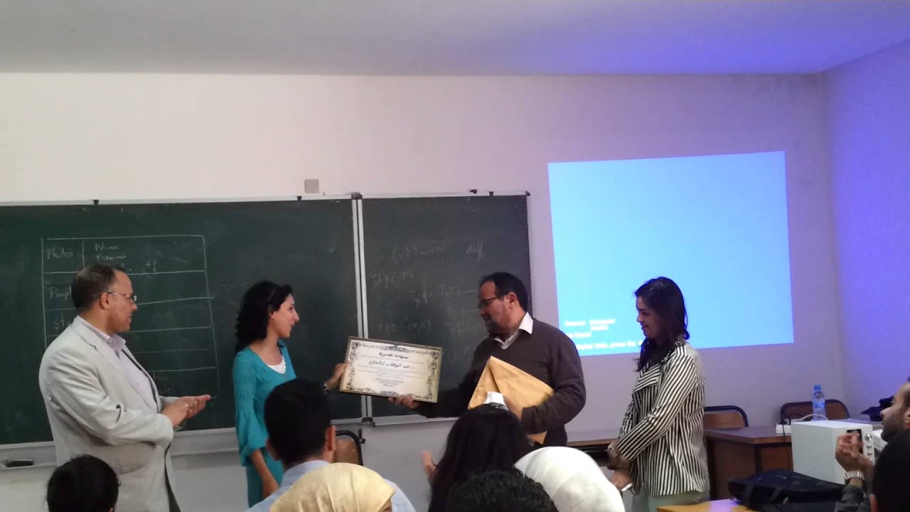 Cérémonie de remise de l'attestation d'appréciation à Mr idelhadj ...
