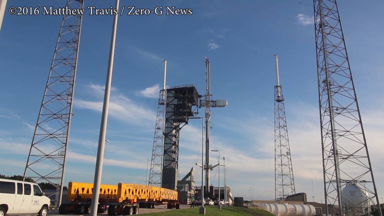 Timelapse Of Boeing CST-100 Crew Access Arm Lift And Installation - YouTube