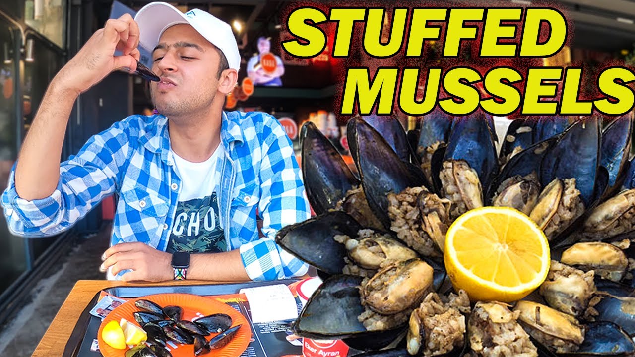 Eating Turkish Stuffed Mussels urf Mediye | FOOD DIARIES - YouTube