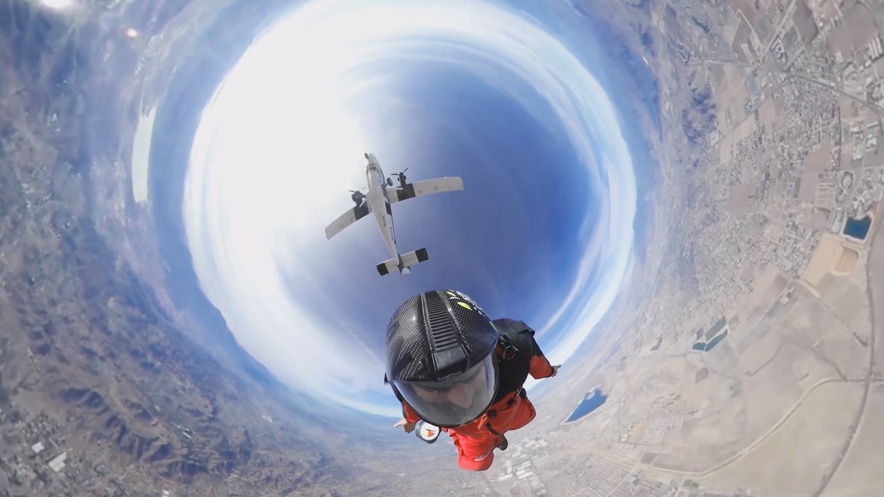 360 Video - Tracking Suit SkyDive - YouTube