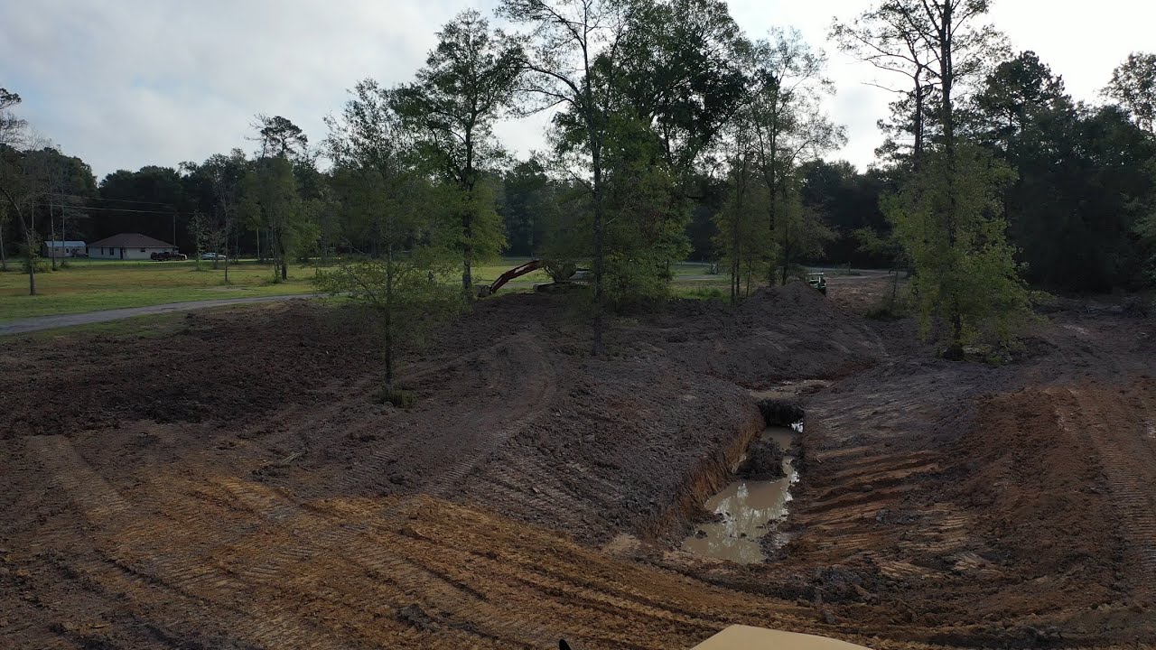 Digging a Small Pond with Only an Excavator 001 - YouTube