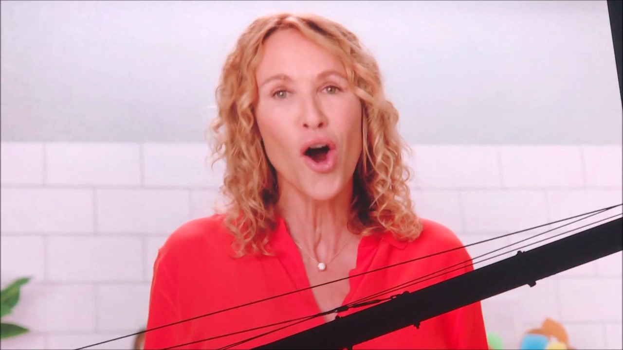 Beachbody's Daily Sunshine Shake For Kids - YouTube