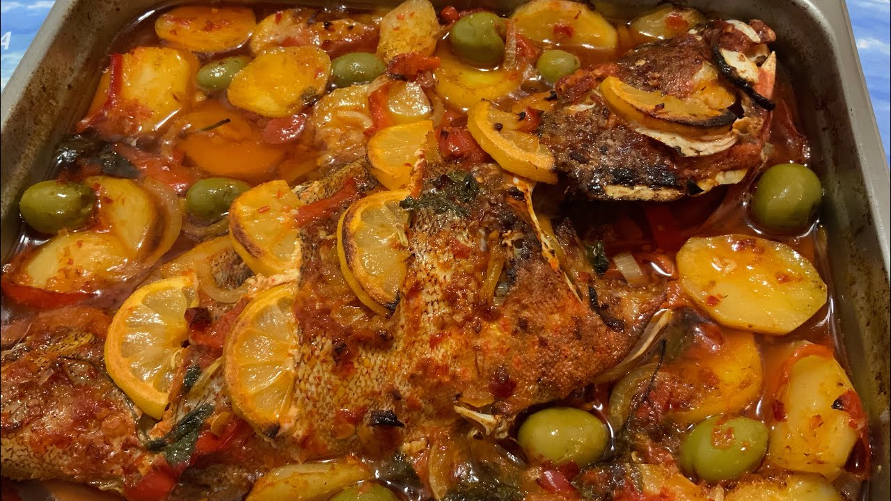 Peixe Vermelho Assado no Forno....Garoupa - YouTube