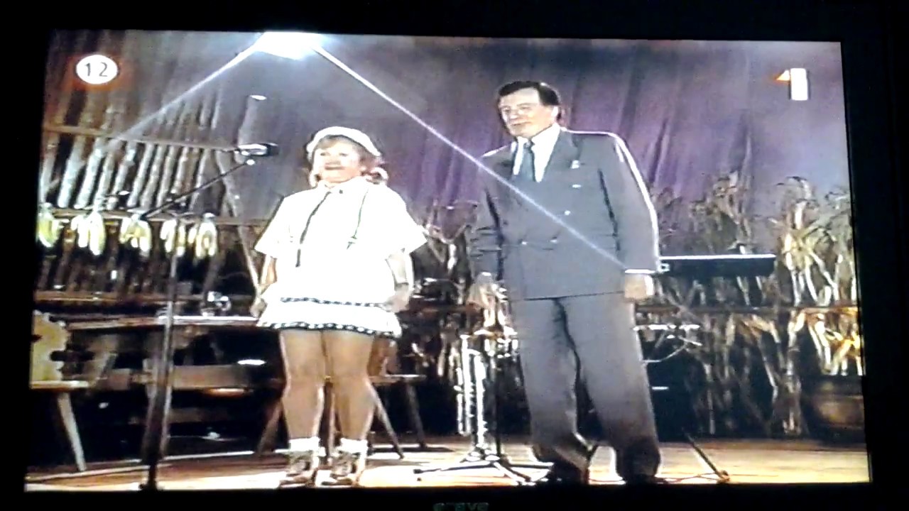 Senzi Senzus Slovenský Grob 1997 03 Majka Velšicová a Miško Slivka ...