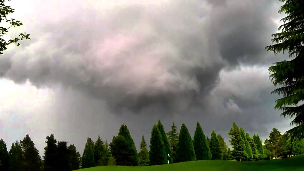 McMinnville Oregon Tornado 6/13/13 - YouTube