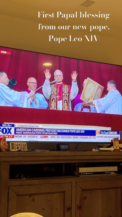 Pope Leo XIV first Papal blessing! 💞🎉🙏 - YouTube