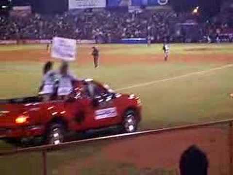El Tigre Chacho con los Yaquis - YouTube