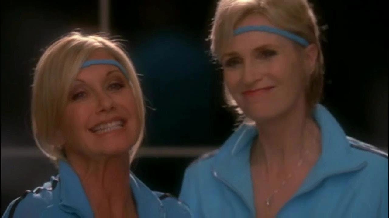 Glee - Physical (Full Performance) - YouTube