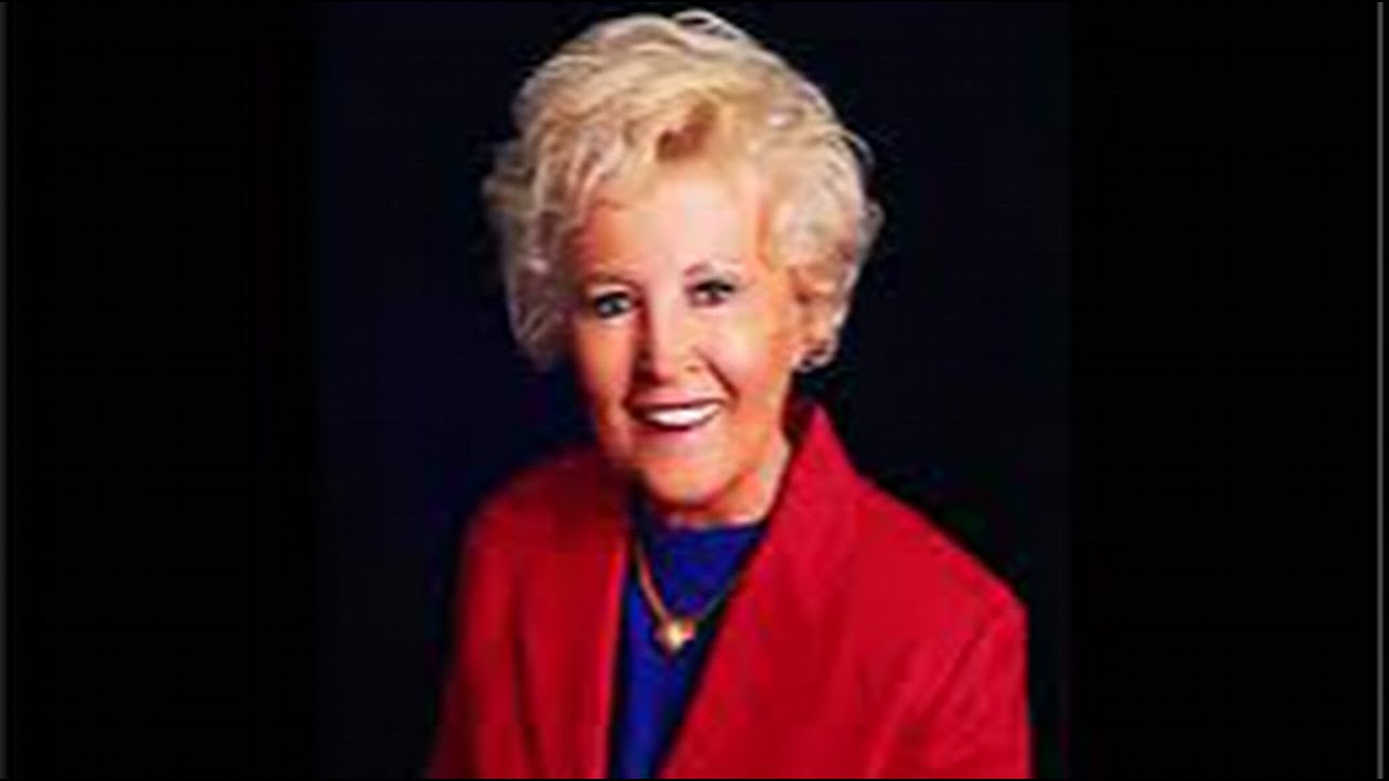 Barbara Lamb: Cosmic Consciousness & Extraterrestrials - YouTube