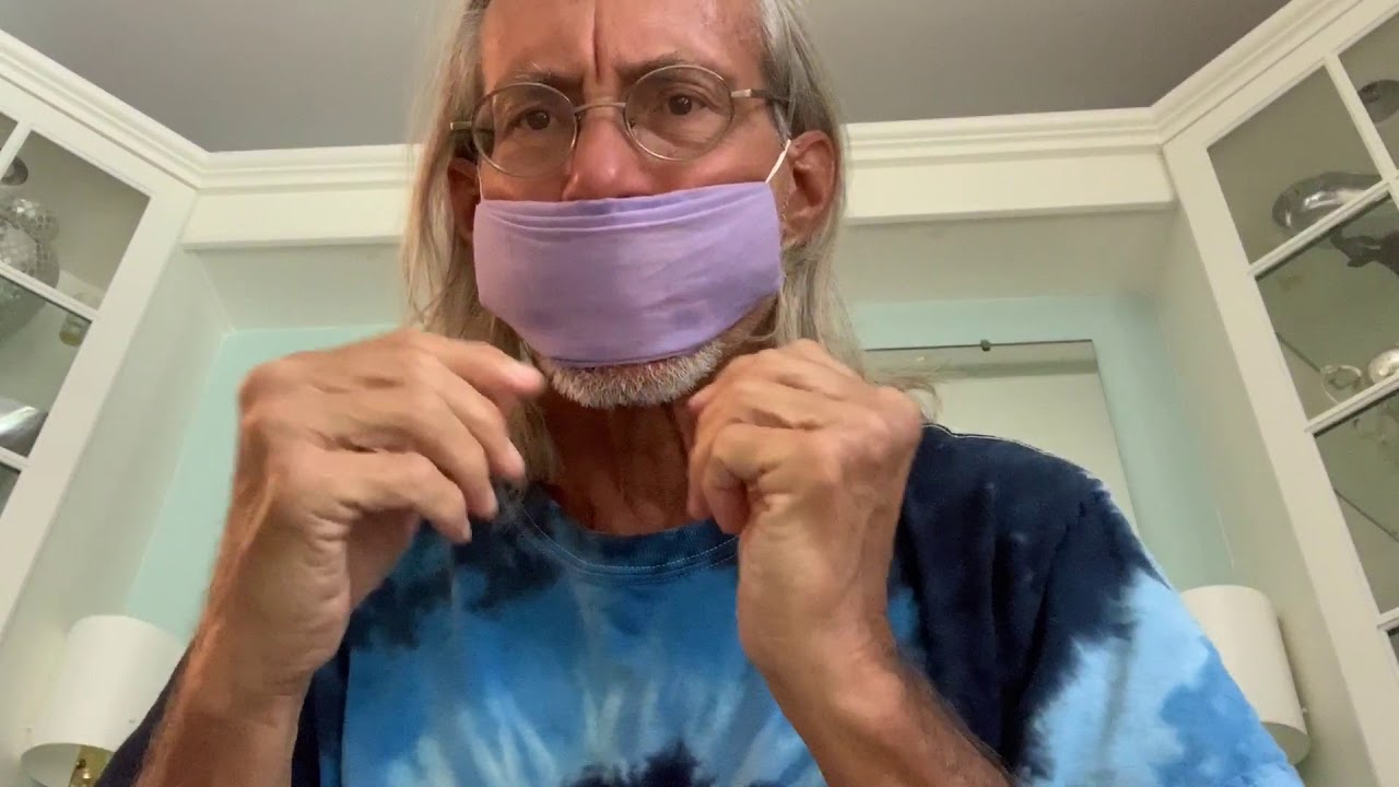 How to make a mask out of a dinner napkin and rubber bands - YouTube