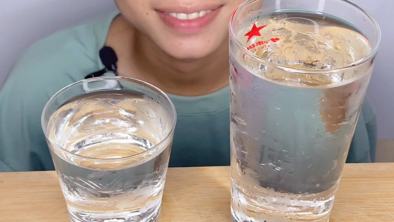 ASMR Drinking Fresh Cold Water, Drinking Sound - YouTube