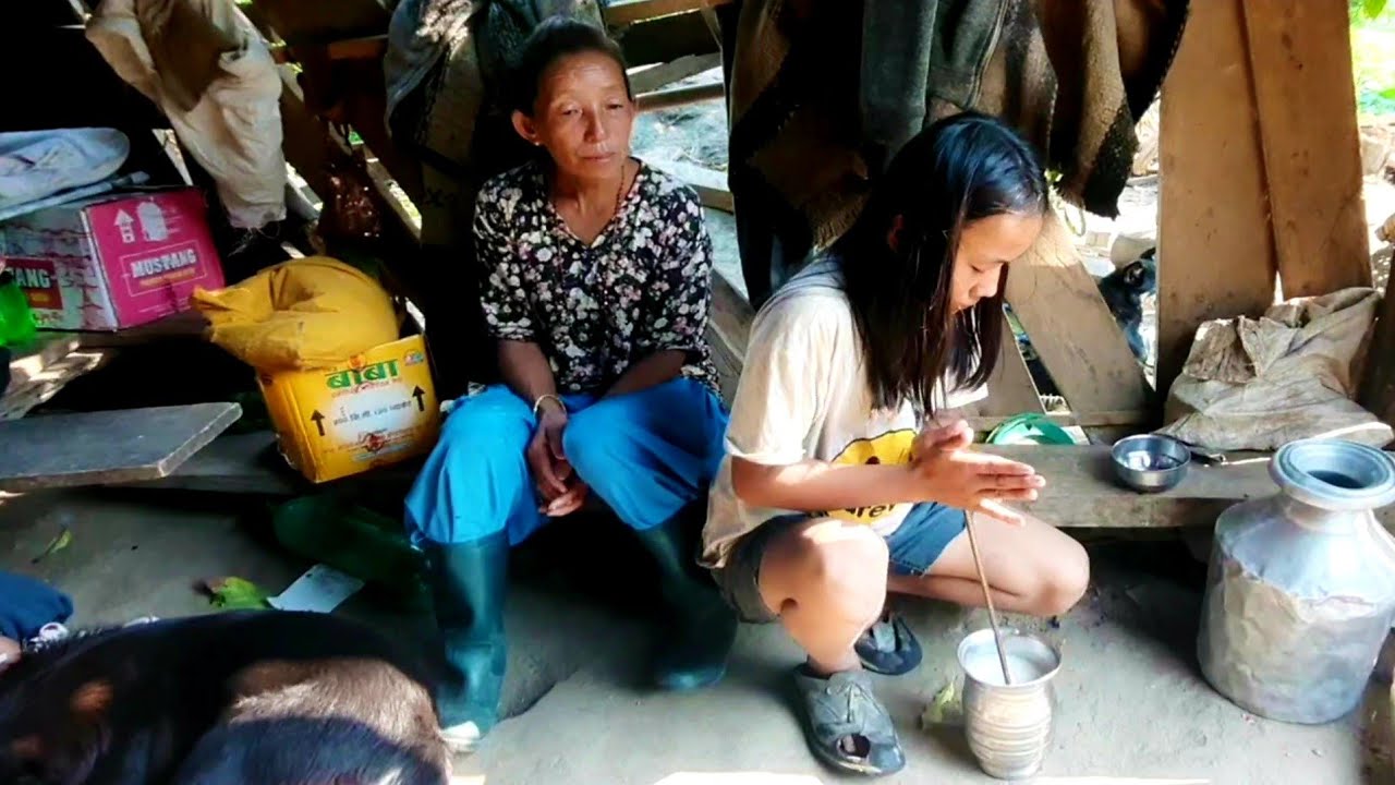 Daily Activities of Mountain Village People || Beautiful Life of Remote ...