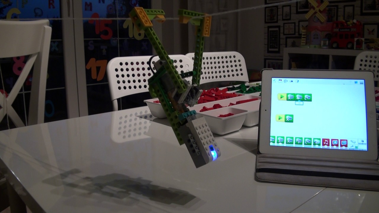 Lego WeDo 2.0 / Monkey climbing - construction idea - YouTube