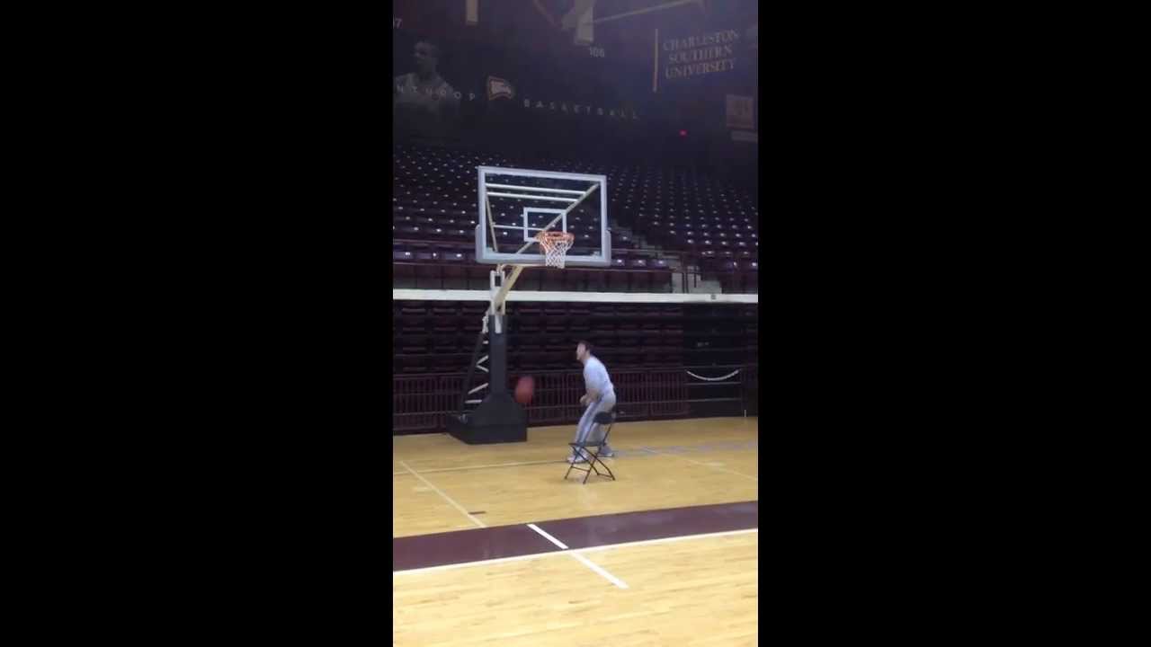 White Guy Dunks then does Nae Nae. - YouTube