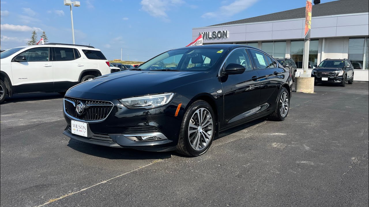 2019 Buick Regal Sportback Essence AWD: Start Up, Exterior, Interior ...