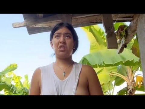hot andrea outside playing - YouTube