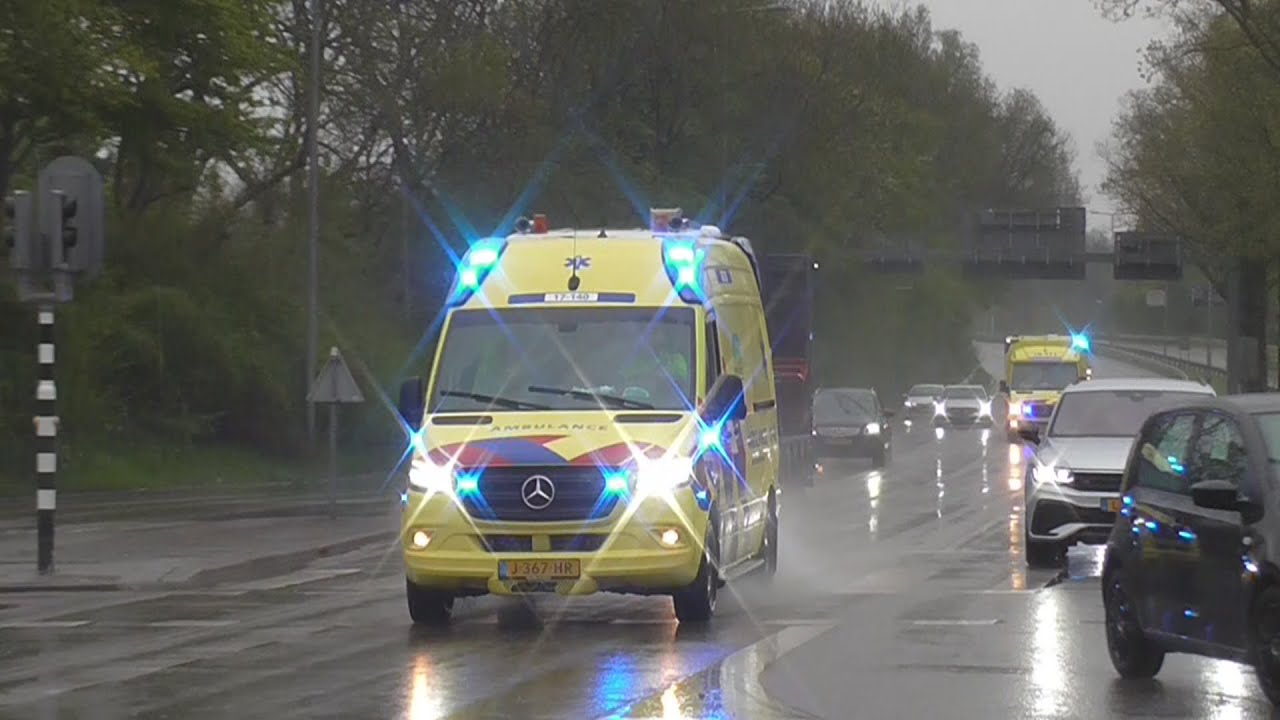 Ambulances Rotterdam-Rijnmond en Zuid-Holland Zuid met spoed vanaf een ...