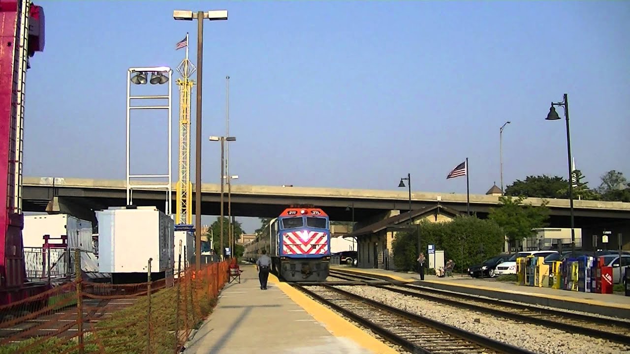 Metra 211 South - Lemont, IL - YouTube