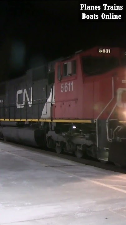 #shorts CN M301 Manifest Train CN 5611 & CN 5703 Locomotives #trains - YouTube