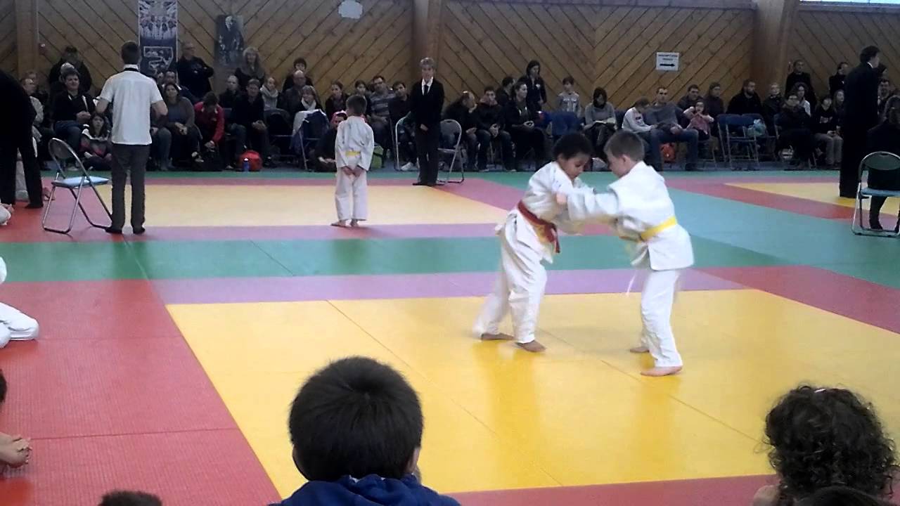 Love combat - YouTube