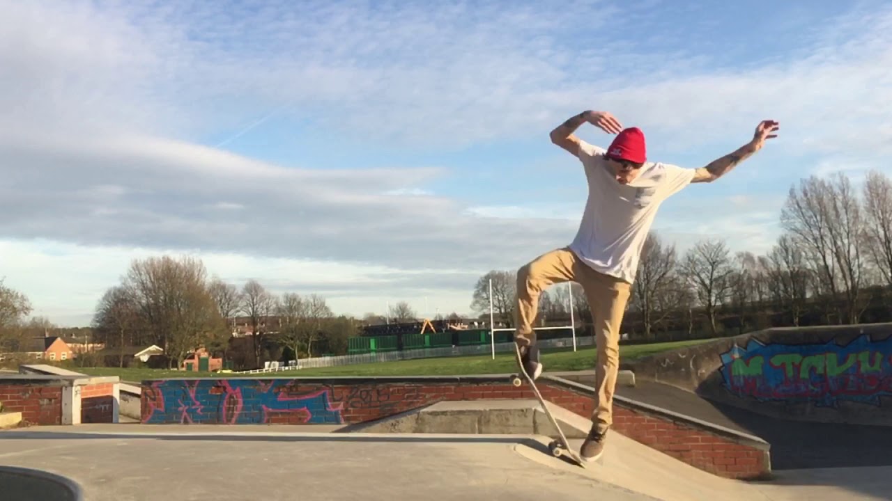 Micklefield skatepark - YouTube