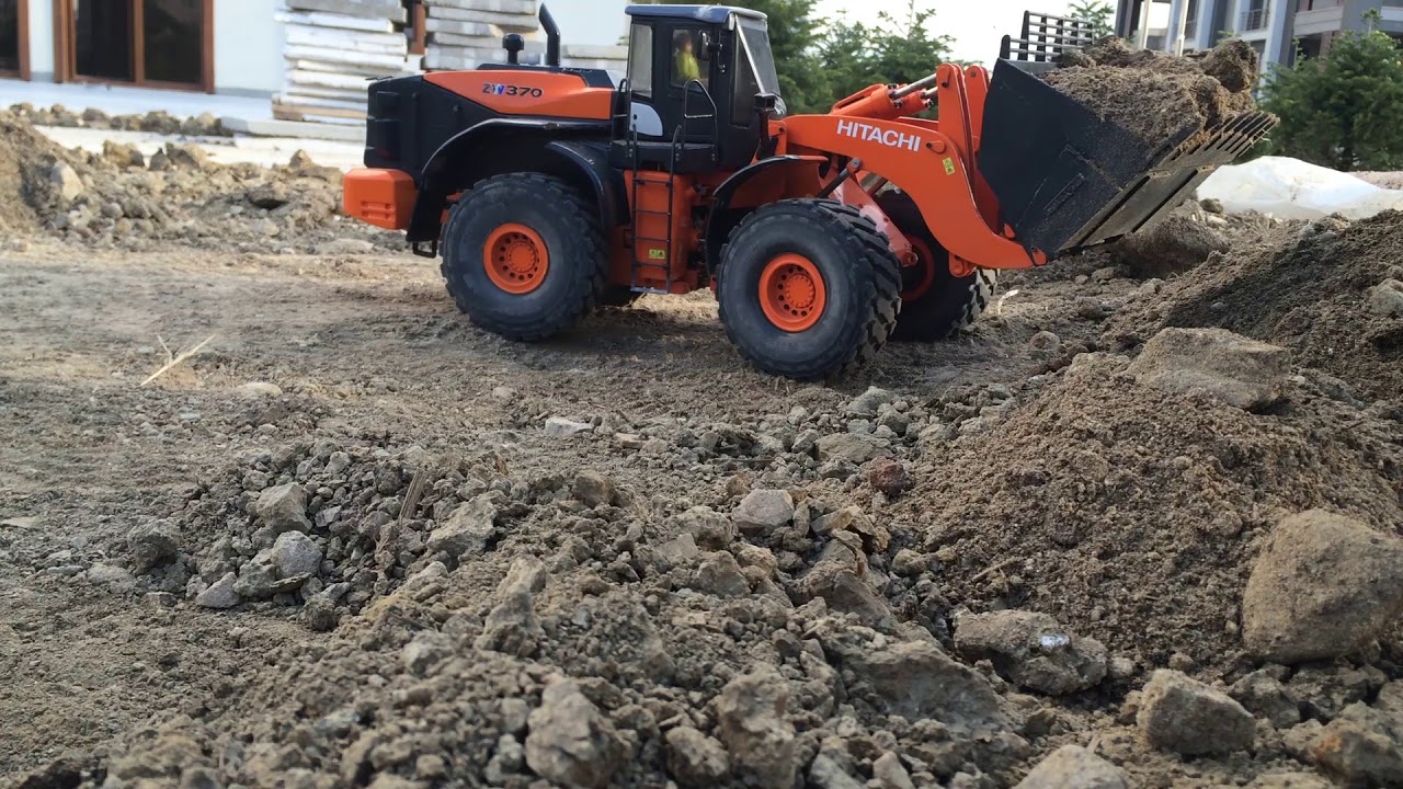 RC Hitachi zw370 - YouTube