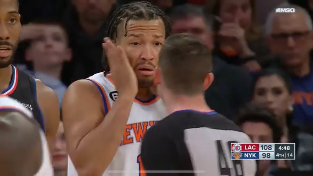 Jalen Brunson's reaction to this call was hilarious 😂 || 22-23 season ...