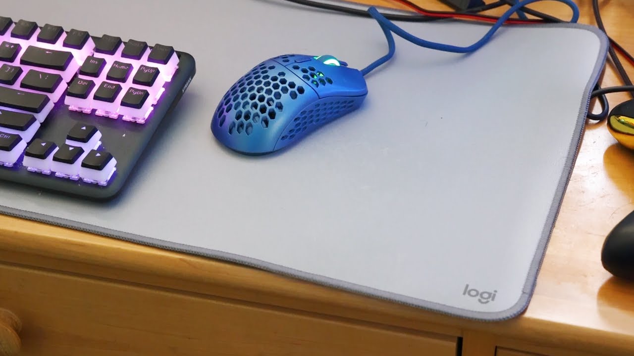 Logitech Desk Mat - Studio Series Fast Review - Extended Mouse Pad ...