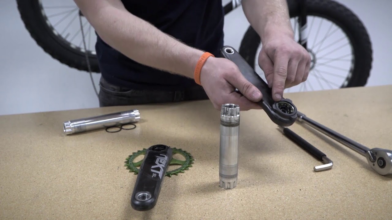 Race Face Cinch 30mm Spindle - YouTube