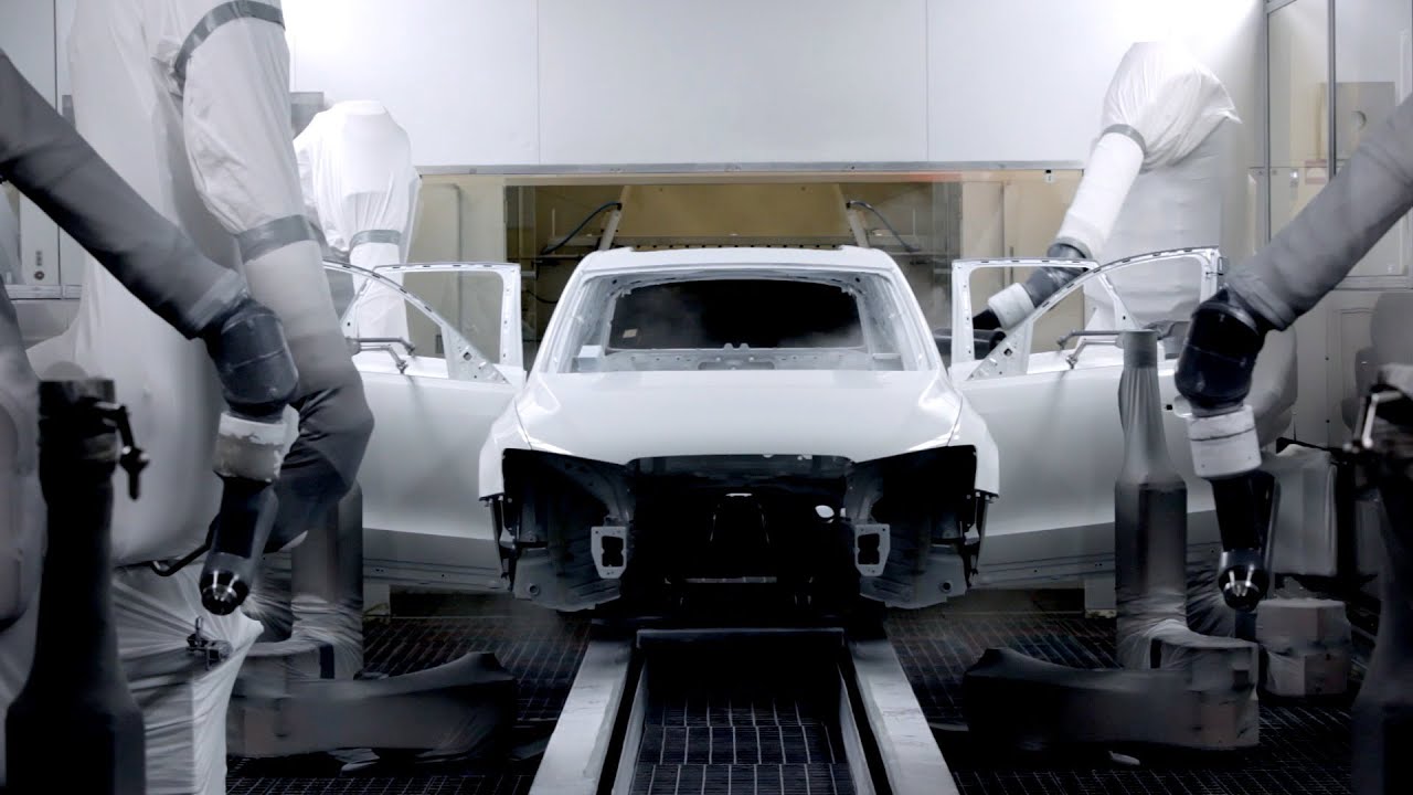 Audi Q5 Manufacturing - YouTube