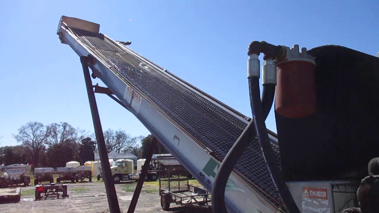 Adams Dry Fertilizer Conveyor - YouTube