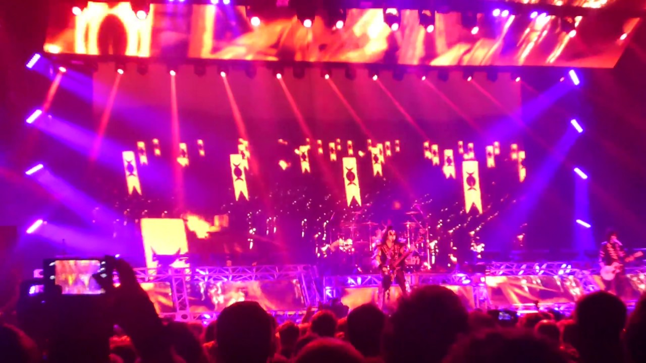 KISS IN GERMANY - World Tour Freedom to Rock KISS Live at Festhalle ...