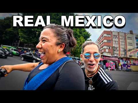 I Left the Tourist Zone in Mexico City... I Wasn't Expecting THIS 🇲🇽