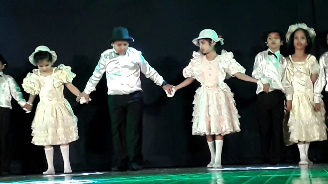 Our Primary students with a super performance - YouTube