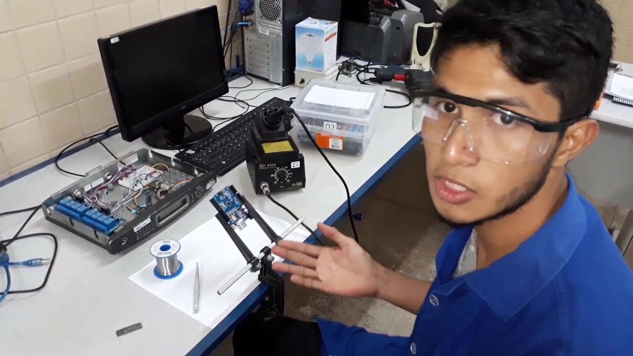 Recuperando ARDUINO UNO R3 queimado - YouTube