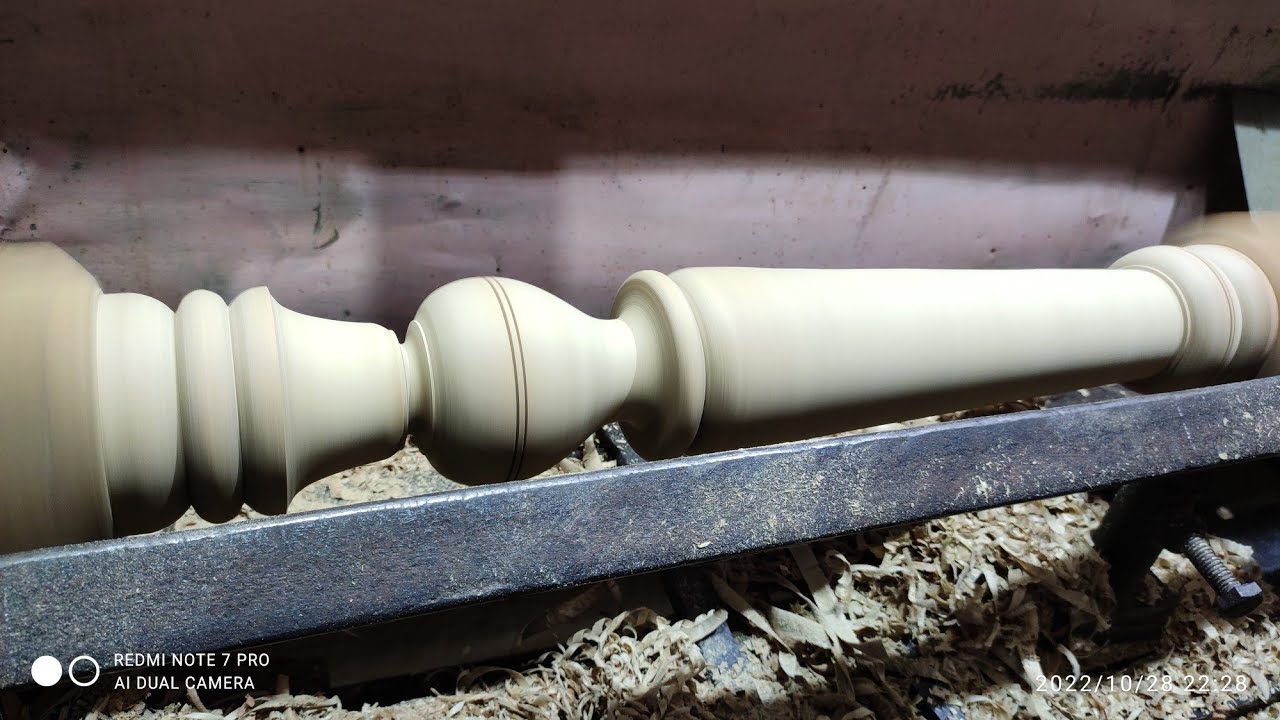 Woodturning - the throne leg - YouTube
