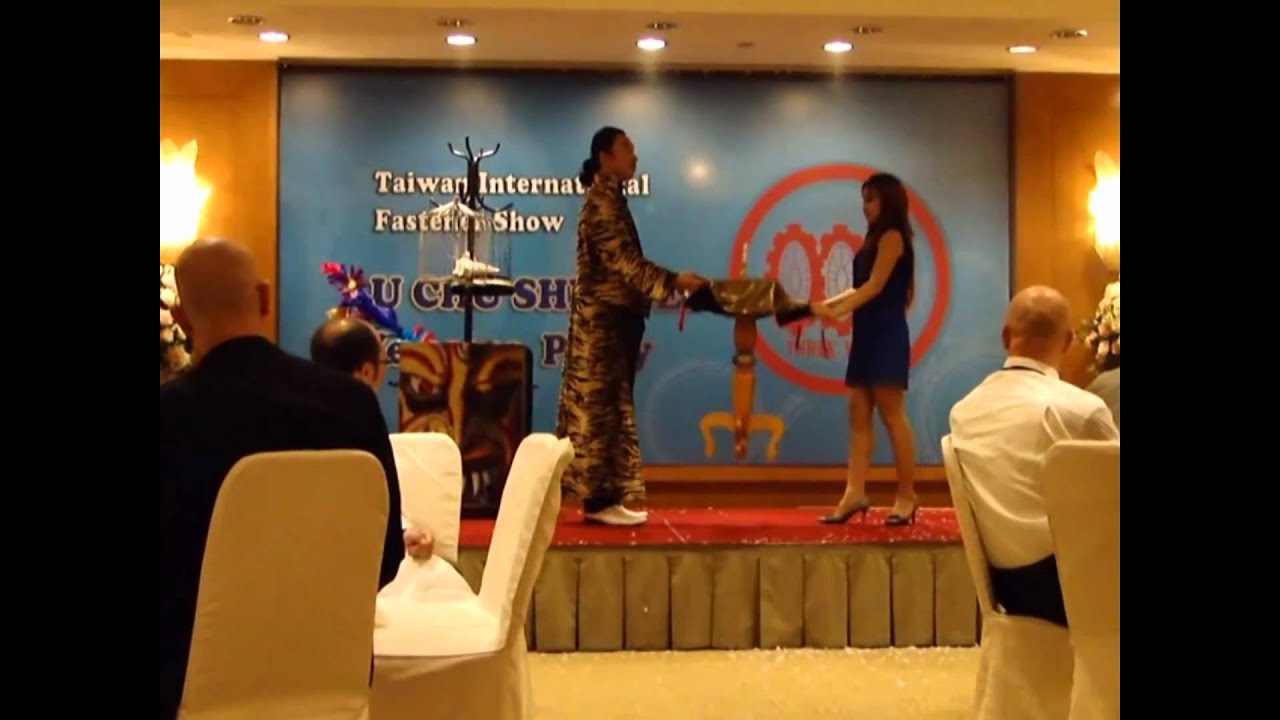 Stage Magic Dove Act Show By SeaMan Magician - YouTube