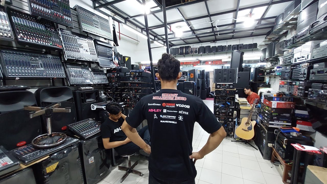 Toko Sound System Glodok Jakarta Barat - Millenium Audio - YouTube