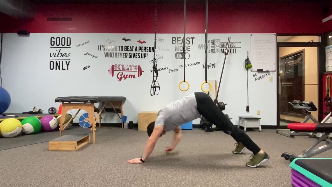 Plank to Toe Touch - YouTube