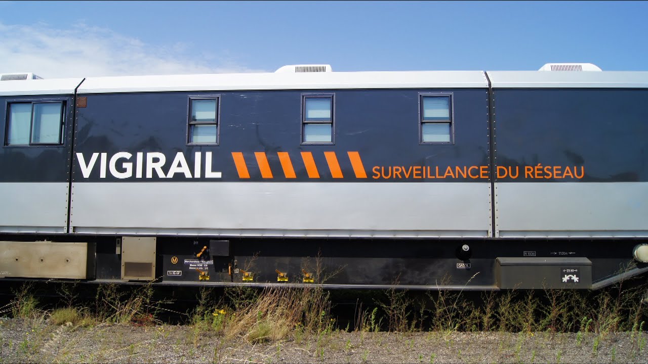 À BORD DU TRAIN SURVEILLE DE SNCF RÉSEAU (20/07/2016) - YouTube