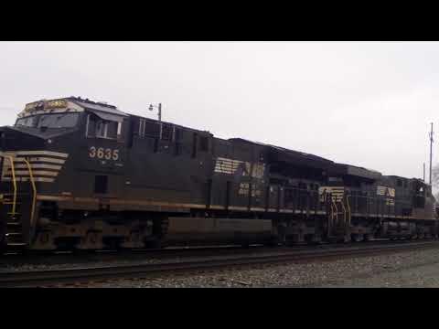 NS 35J @ LAPORTE, IN 1 21 23 NS 3636 NS 4083 NS 3635 NS 7694 - YouTube