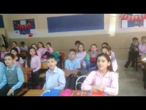 Mareşal Fevzi Çakmak Ortaokulu 5G sınıfı'' the simple present tense şarkısı