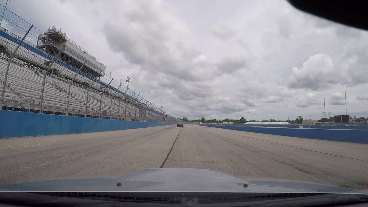 Track day 2019 Milwaukee Mile - YouTube