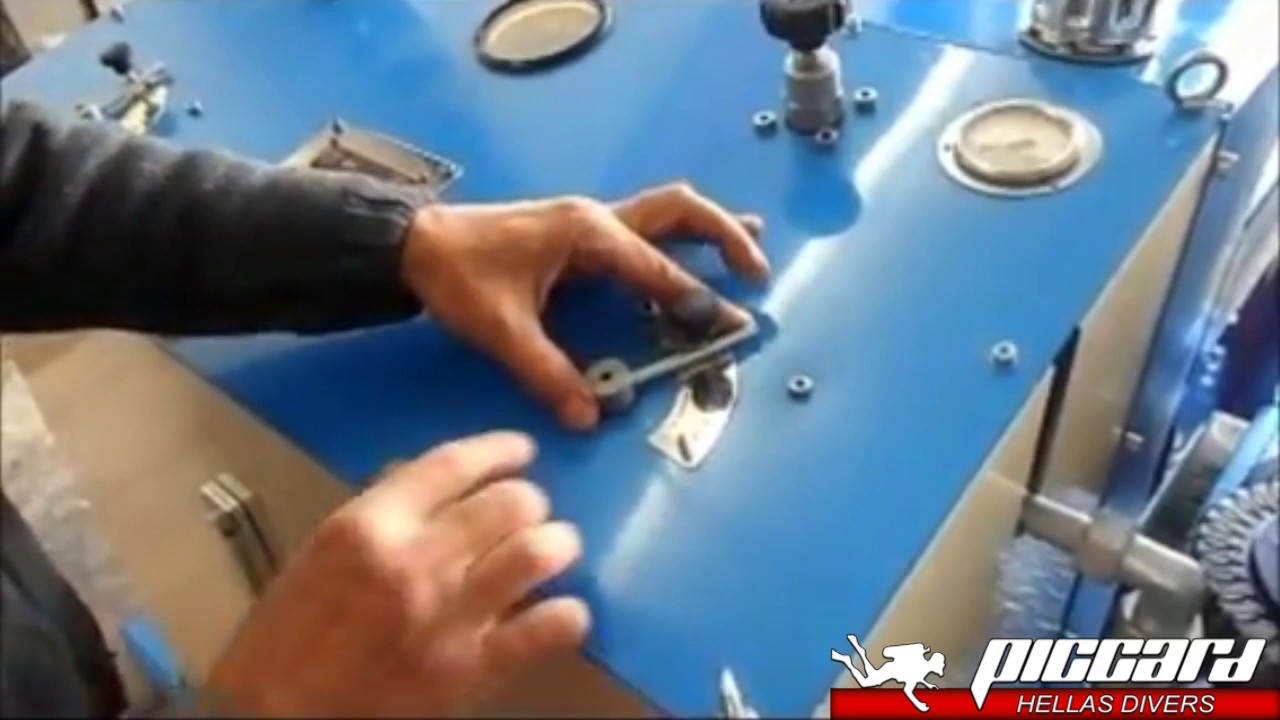 Underwater hull cleaning equipment - YouTube