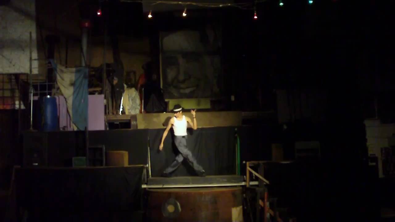 Mario Rizzo Electrotango en La Catedral (tango electronico) - YouTube