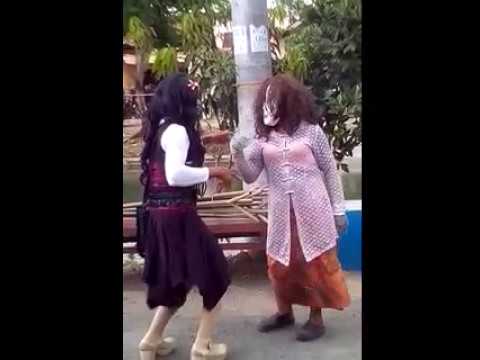 GOYANG MERANGSANG
