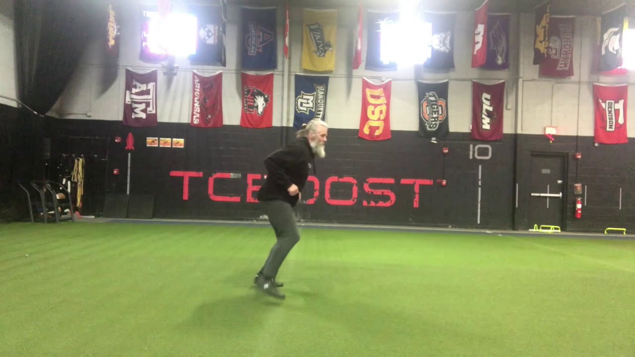 Lateral shuffle to forward sprint - YouTube