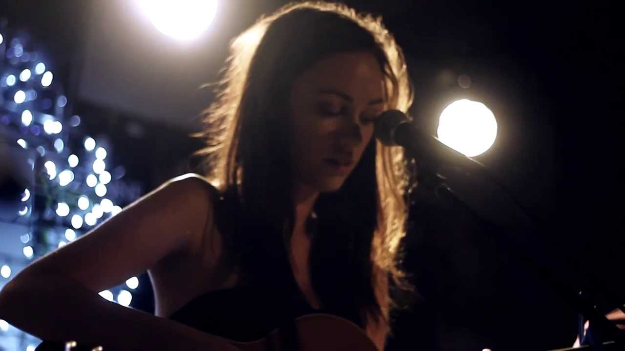 Jac Stone - Live @ The Round (Trying To Be Sorry) - YouTube