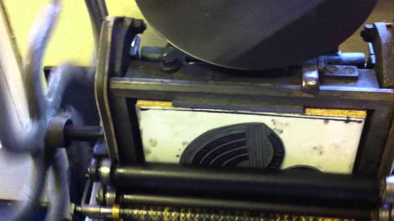 Footage of a vintage (100 year old) printing press in Malmesbury. - YouTube