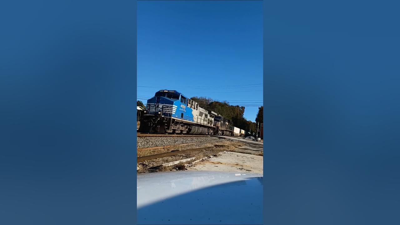 Blue/Grey Surprise Leader! HUGE Grinding Blast "Rollin by" Norfolk Southern #4000 - #27a ...